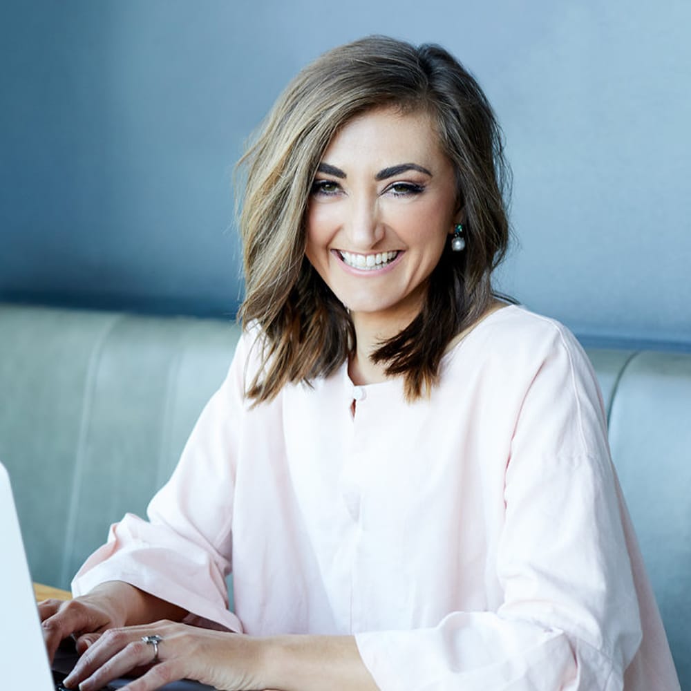 Five ways to strengthen your team when times are tough Roubler Singapore